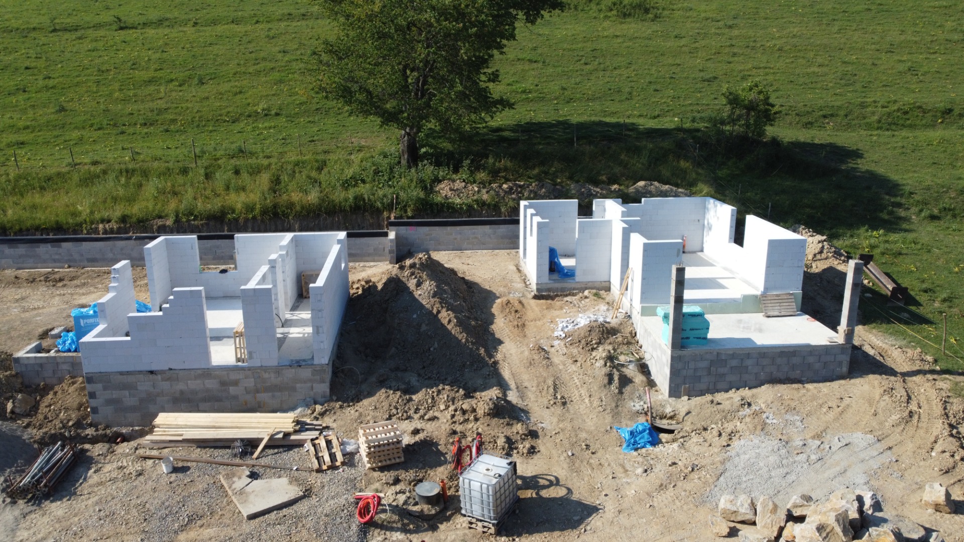 Radová výstavba Mýto pod Ďumbierom :: tybex.sk