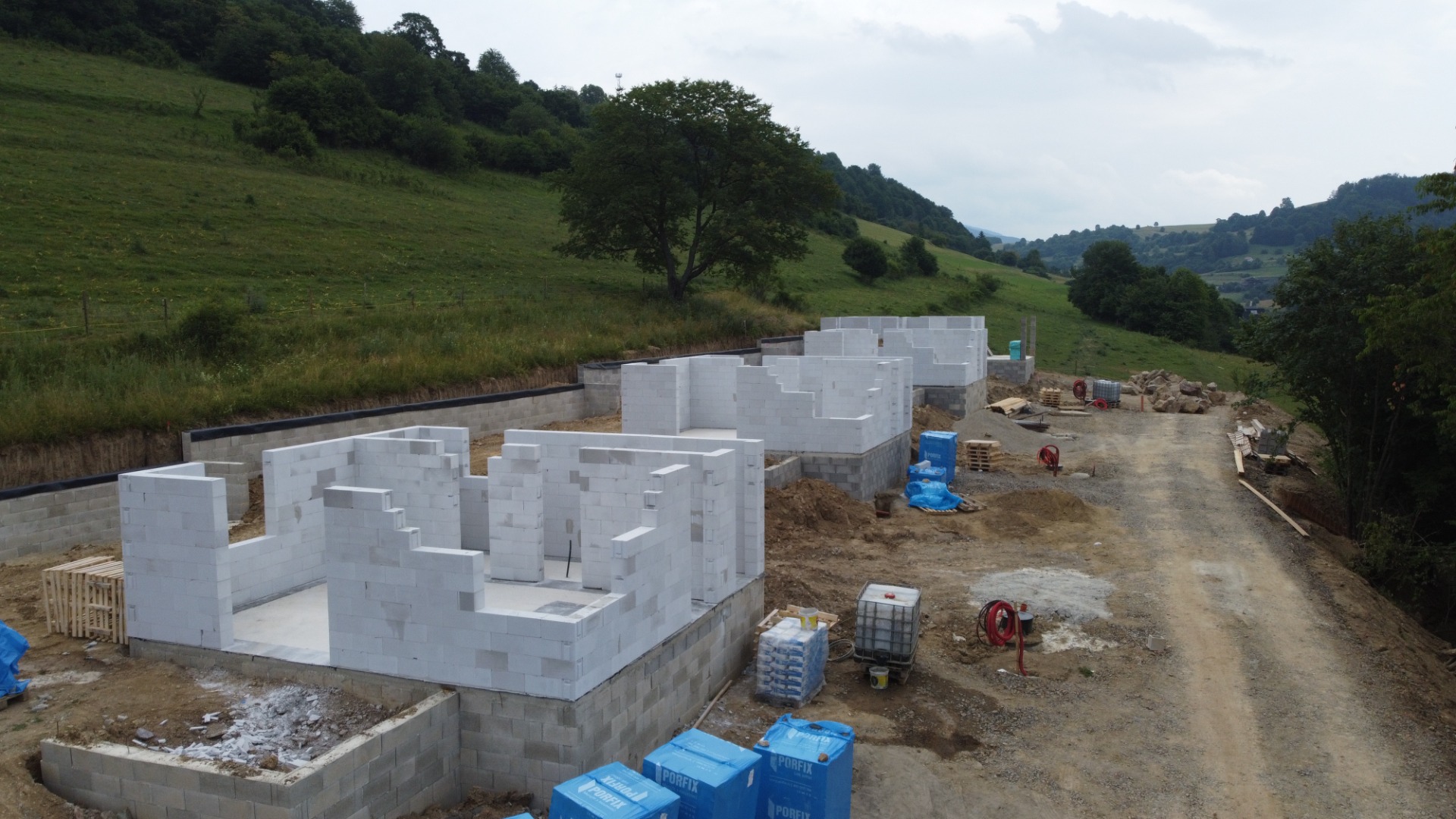 Radová výstavba Mýto pod Ďumbierom :: tybex.sk